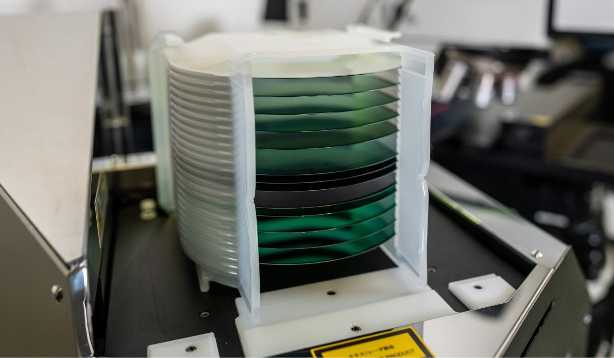 NWL200 Wafer Loader Series - Nikon Industrial Metrology